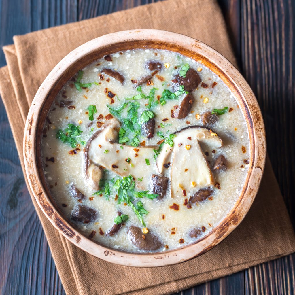Romige champignonsoep van kastanjechampignons - Harmens Kitchen